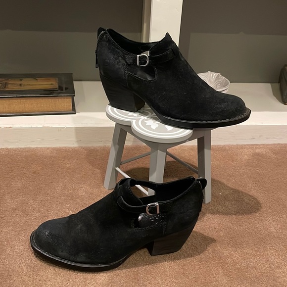 Born | Shoes | Womens Born Booties 75 | Poshmark